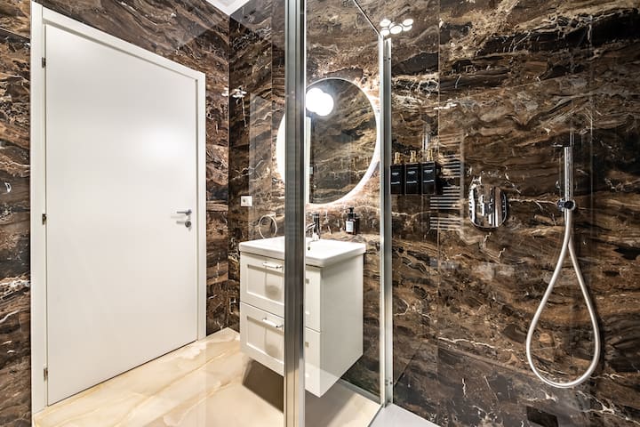 Bronze Duomo Suite - Milan