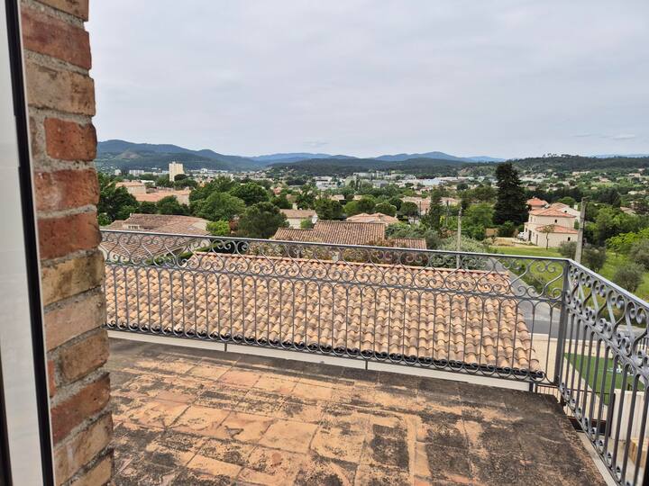 T3 Av Vue, éTage D'un Mas Rénové - Alès