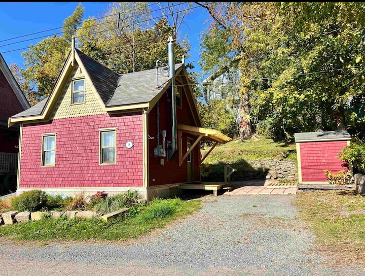 Fairytale Cottage - Pictou