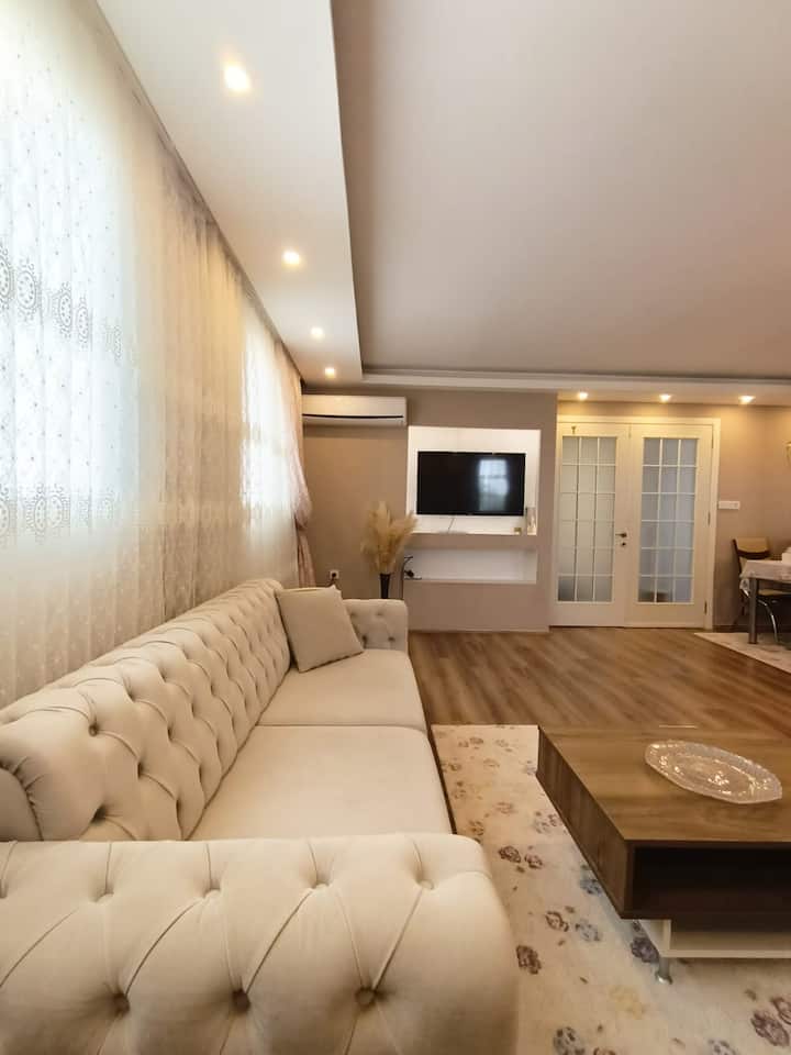 Jakuzili, Deniz Manzaralı Daire - Göcek