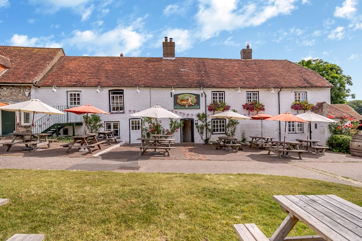 Tiger Cub Room Five - Seaford