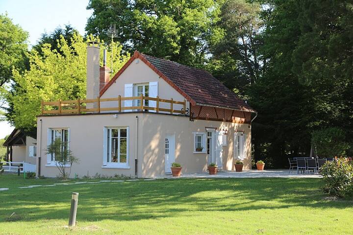 La Maison Des Séquoias - Gien