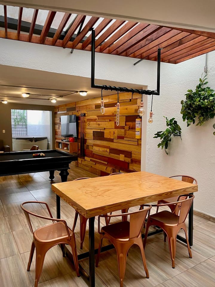 Lleras Provenza Apartment - Medellín