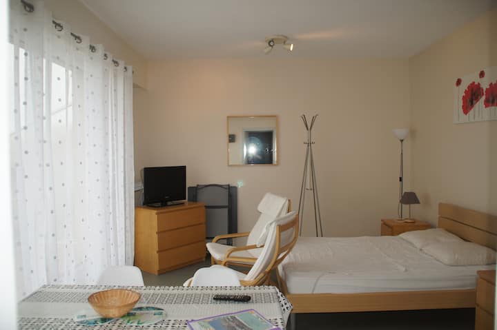 Atlantica B32 2 éToiles Studio - Rochefort, France