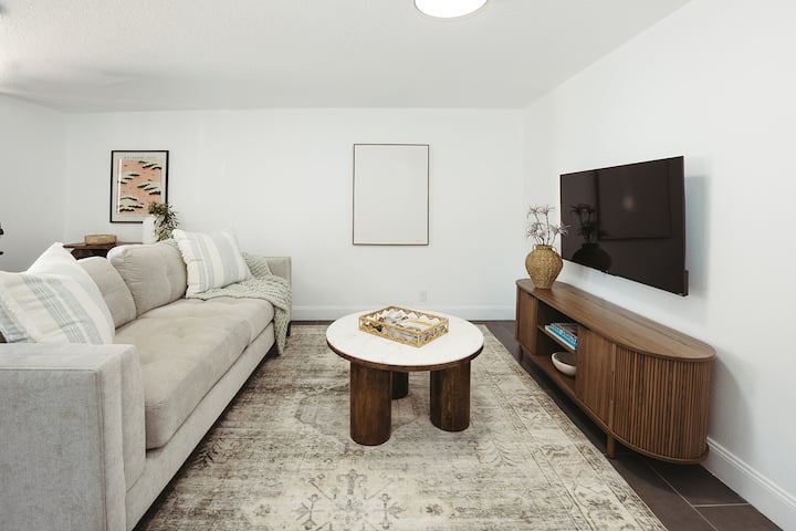 Chic Beach Home,walk To Sea+eats - Jacksonville Beach, FL