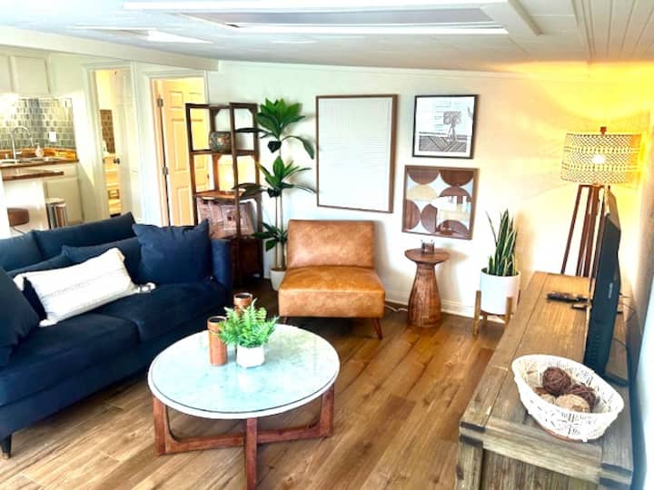 The Bungalow- Superhost Patricia - Newport Beach, CA