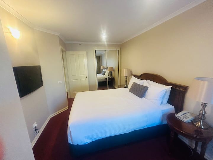 1br Apartment In Prime Location! - Forest Hill