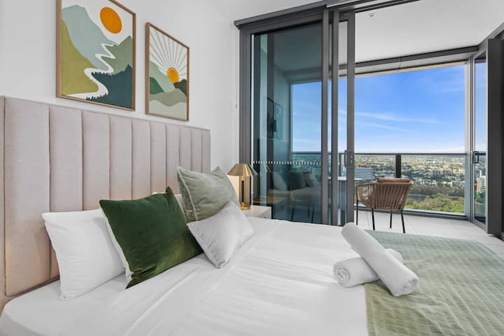 Queens Wharf 1b | Sunrise Balcony + River View - Brisbane