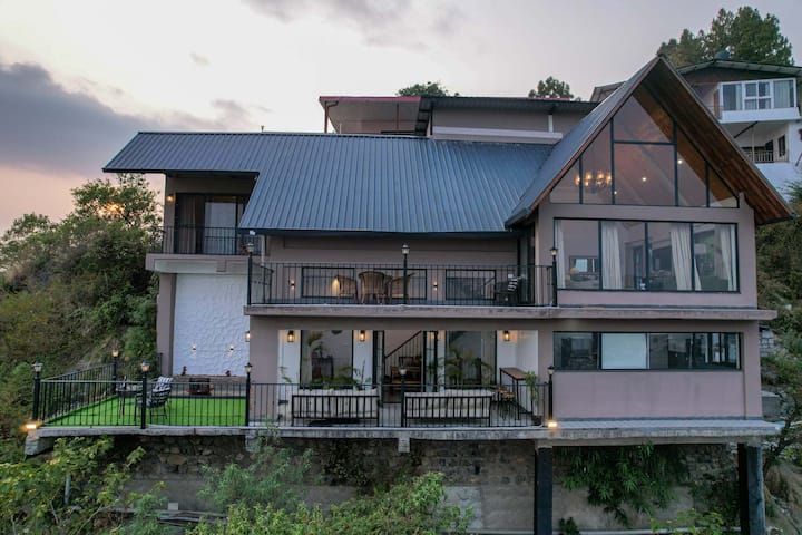 3br @Bourbon Sky W/parking & Wifi - Mussoorie