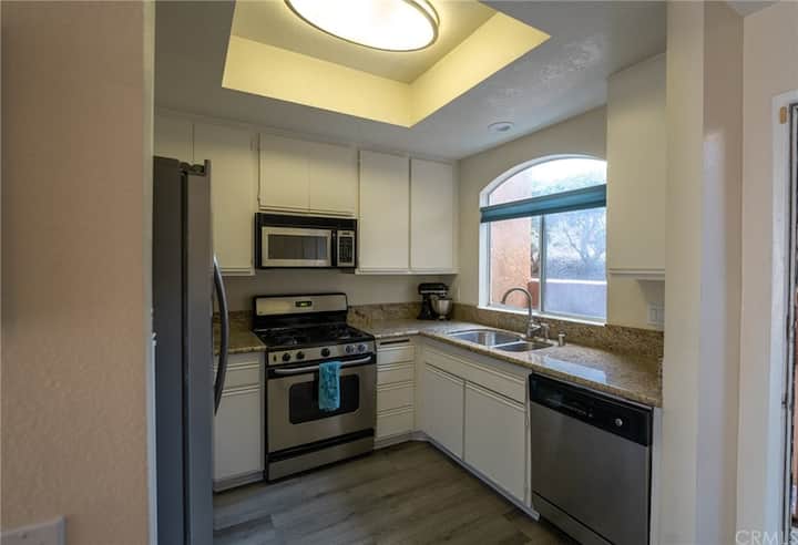 Golf Course View 2 Bedroom Beauty In Laguna Niguel - Laguna Beach, CA