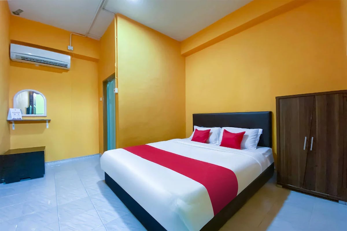 Habitación doble de lujo en el Coop Hotel Kangar - Airbnb