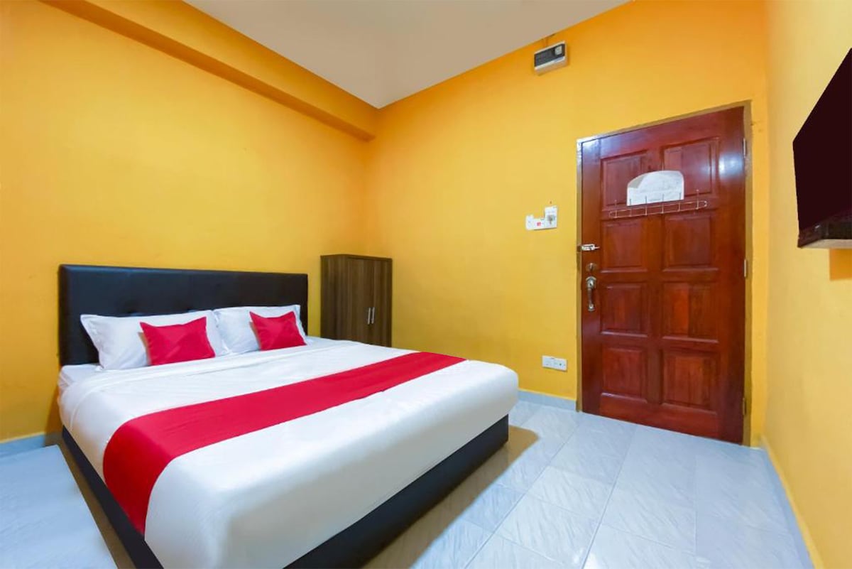 Habitación doble de lujo en el Coop Hotel Kangar - Airbnb