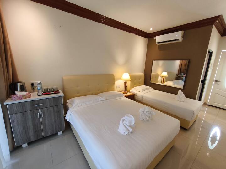 Deluxe Garden With Balcony @ Alsafina Forest Stay - Kerteh