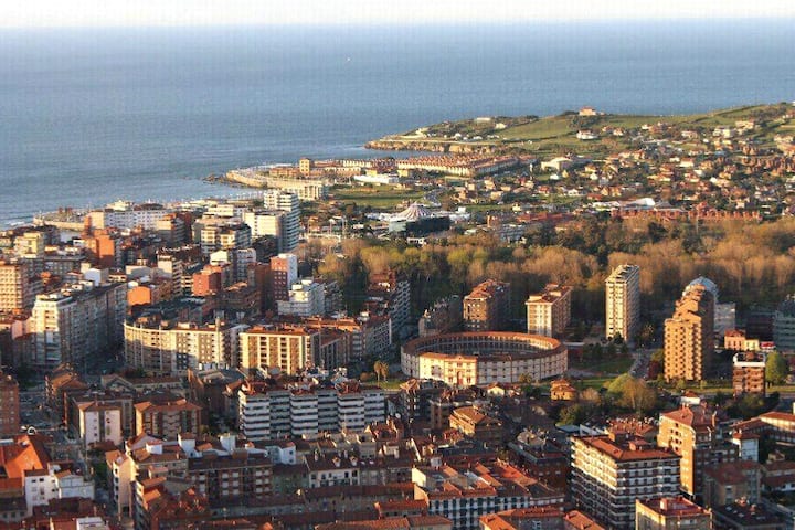 Gijón Lado Playa, Soleado,wifi,zona Gratis Aparcar - Gijón