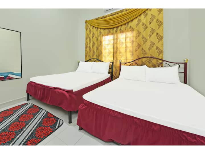 Family Room With Shared Bathroom @ Homestay Masha - Kaki Bukit