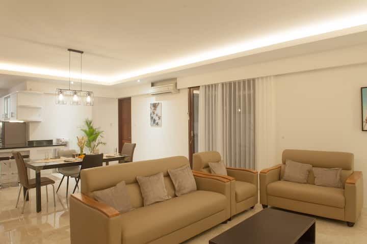 5 Min Walk To Nelayan Beach 3 Bedroom Luxury Villa - Australia