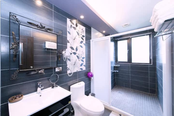 聽見蝸牛民宿 美式英雄四人房（近海洋公園、貨櫃星巴克、知卡宣公園 - 서우펑 향