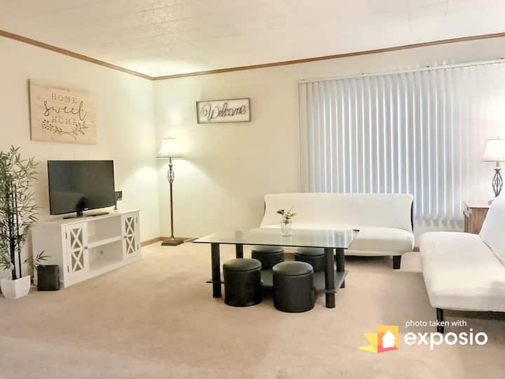 5br/2ba *2-story Pool House* - Downey, CA