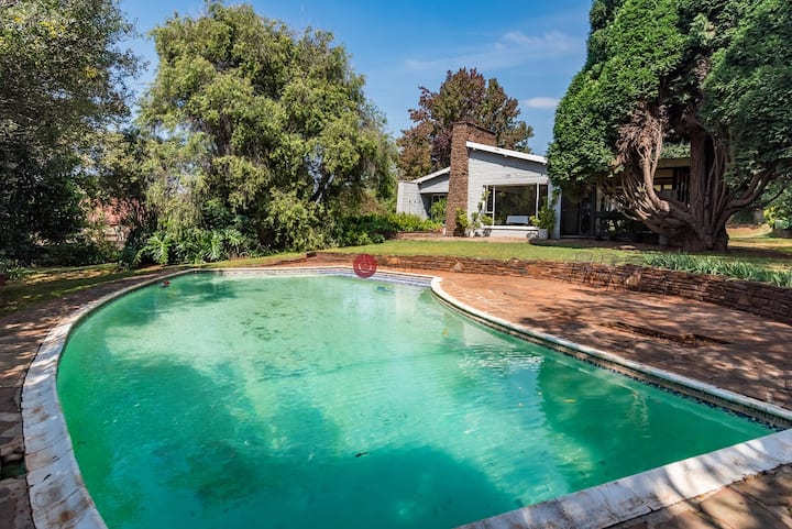 Mid-century Light Filled Home - Johannesburg