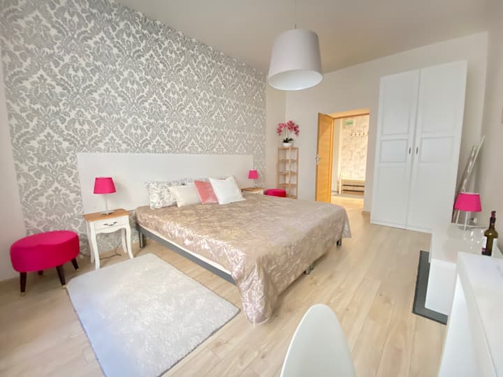 Modern Apartment Near Wawel Castle - Krakow