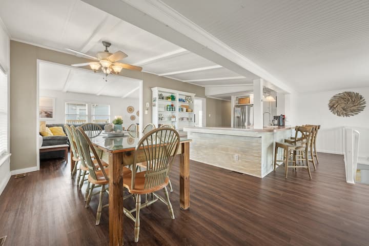 Soundside Nags Head Beach Box • Great For Families - Manteo, NC