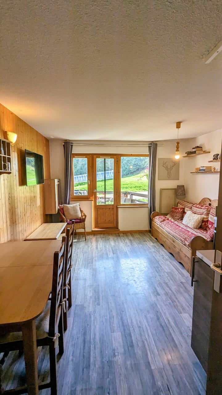Ski-in/ski-out Flat In Courchevel - La Tania