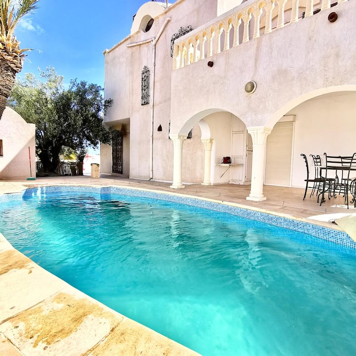 Charmante Maison S4 + Piscine - Djerba
