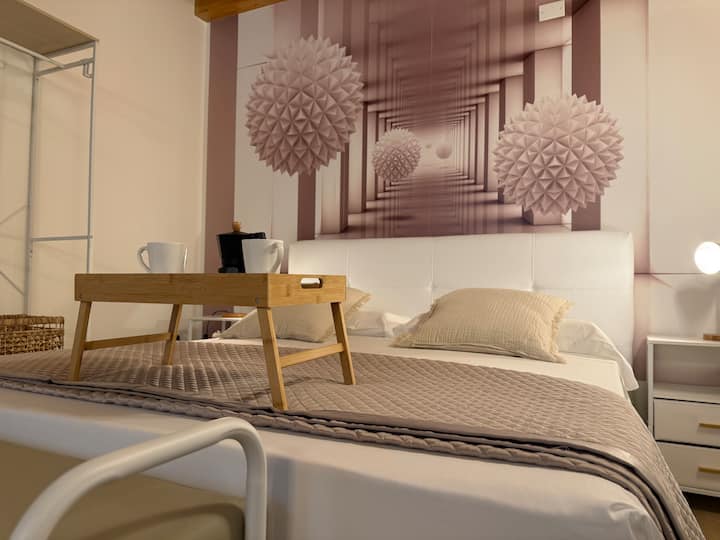 Chiara’s Exclusive Apartment In Desenzano Center - Desenzano del Garda