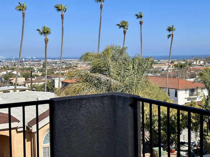 9 Palms - Rancho Palos Verdes, CA