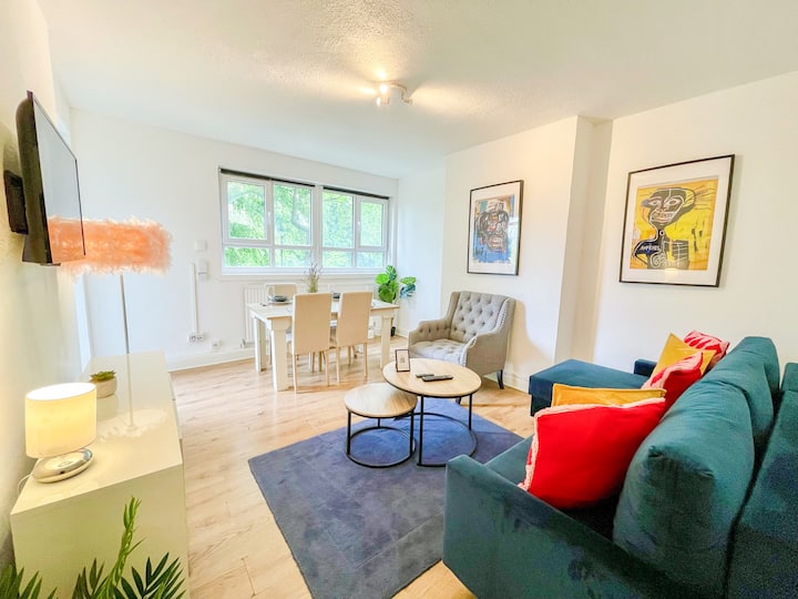 3br Apt + Balcony Near Finsbury Park & Manor House - London, UK