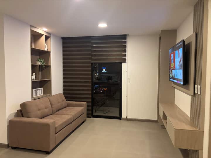 Suite Segura Y Moderna Con Vista - Cuenca