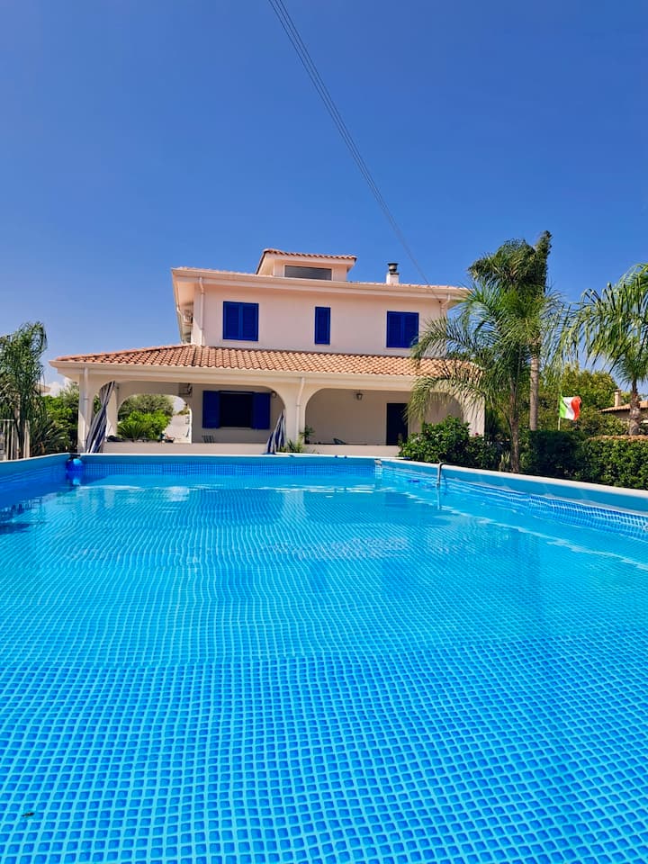 Villa Giovanna Con Piscina A Pochi Passi Dal Mare. - Terrasini