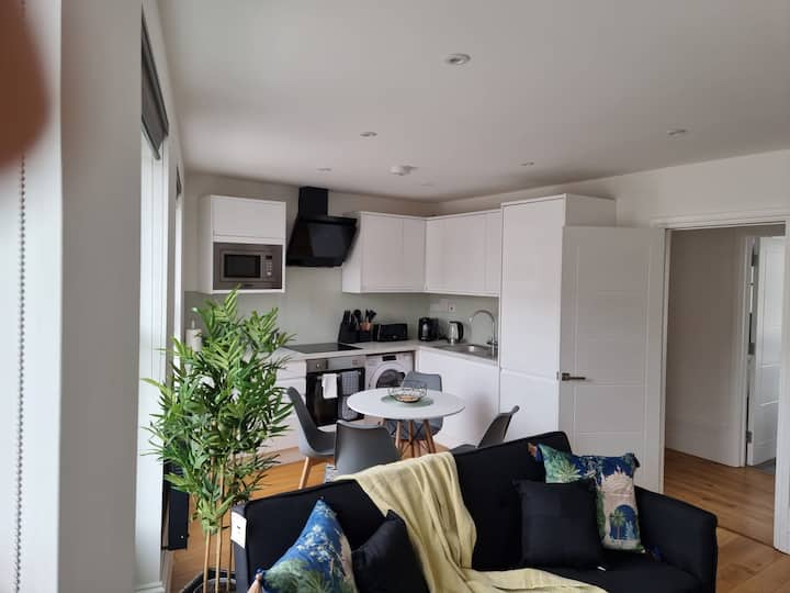 Queens Terrace Ll By Select Sa - Reading