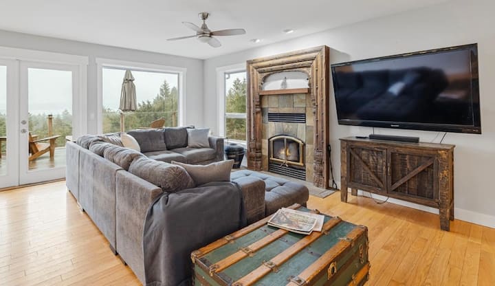 Island Forest Retreat - Salt Spring Island