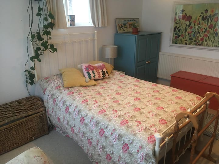 Sweet, Cosy Small Double - Whitstable