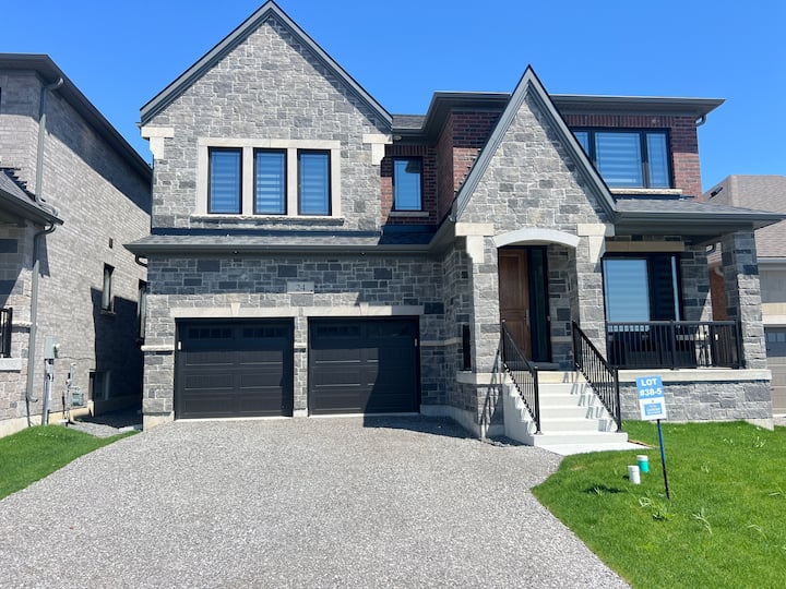Luxury Studio Apartment 1b - Port Hope
