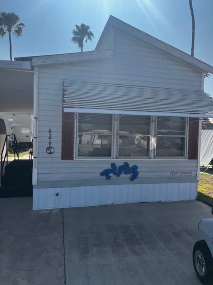 Comfy & Cozy (626) - Mission, TX