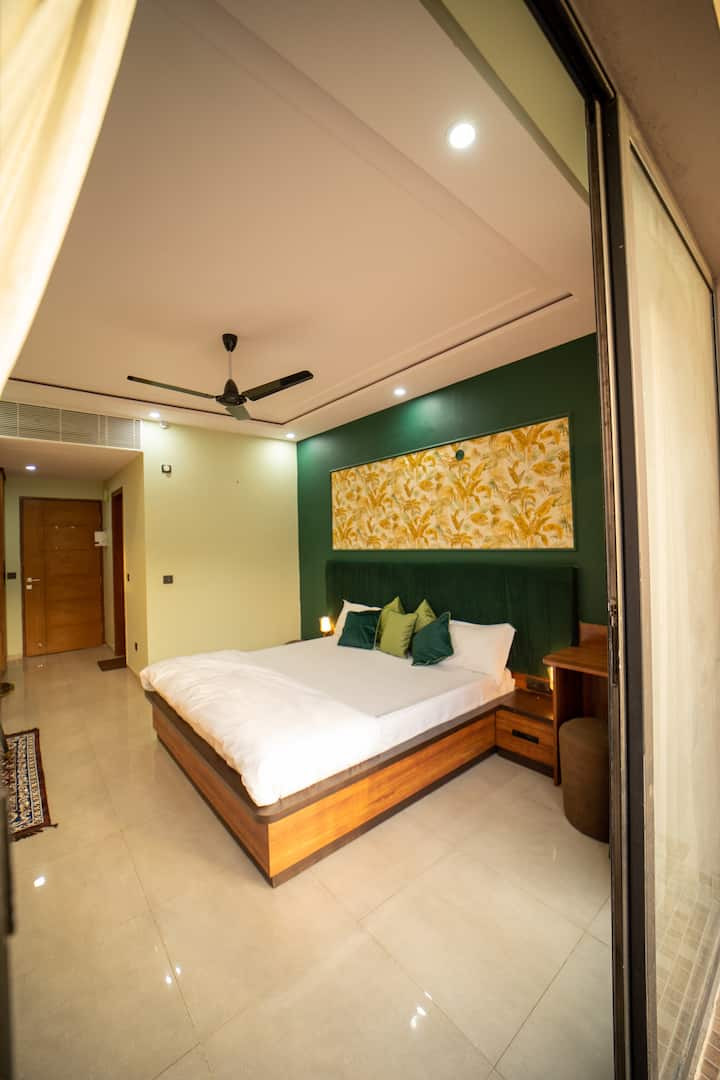 Private & Safe- Near Ekana Stadium & Phoenix Mall - Lucknow