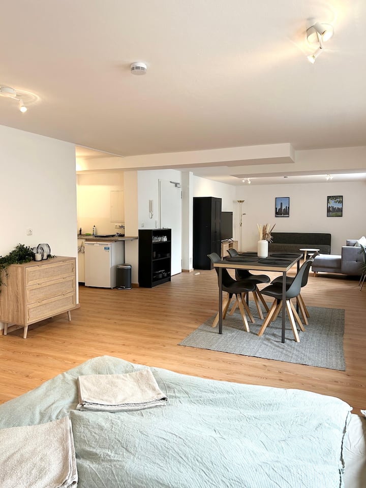 New Studio, Central & Quiet - Taufkirchen