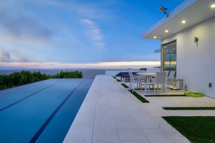 Luxury 3br Malibu Home W Pool/panoramic Ocean View - Stanly, Topanga
