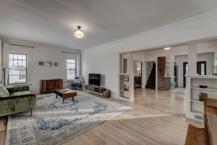 Historic Downtown Bungalow - Rapid City, SD