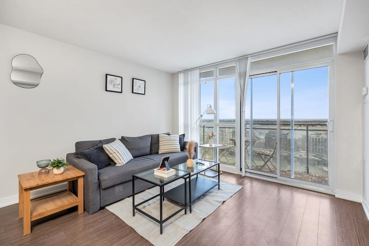 Dt Toronto Luxury 2 Beds -Lake View-free Parking - Toronto