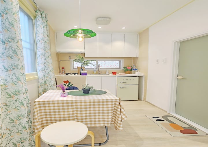 신규오픈.부산대역 도보30초:cozy& Convenient: 스테이 금정 - Busan
