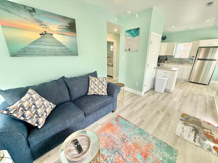 Sandbar Bungalow; Steps To Beach & Boardwalk. - North Wildwood, NJ
