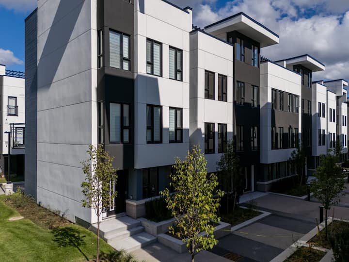 Orillia Lux Stay - Orillia