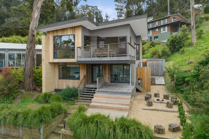 The Riv - Wye River