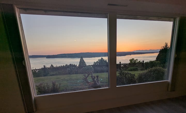 Amazing Sunsets, Panoramic Water Views Tacoma - Tacoma, WA