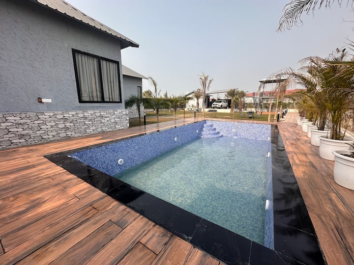Luxurious Stay With All Amenitie - Noida