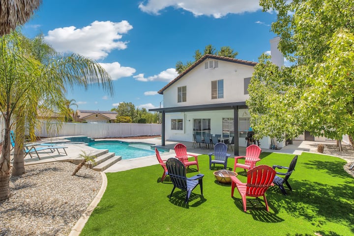 Spacious 5br/3b Riverside Home With Pool & Jacuzzi - Riverside, CA