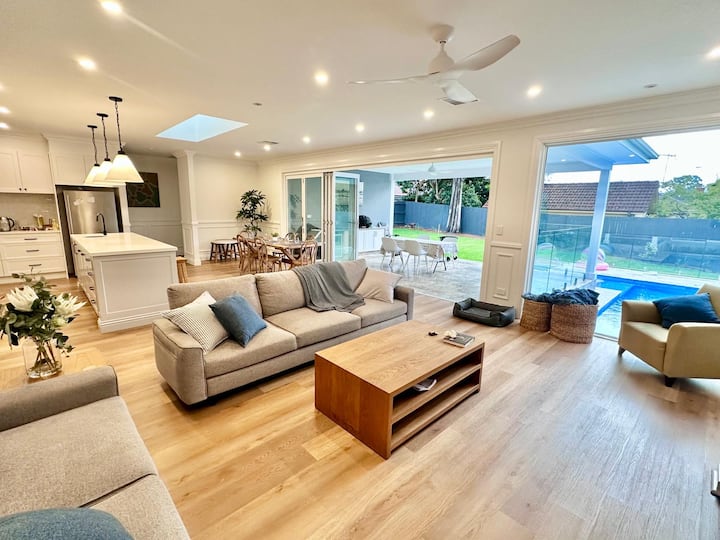 Luxurious Hampton Retreat - Gordon